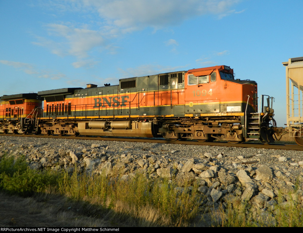 BNSF 1094